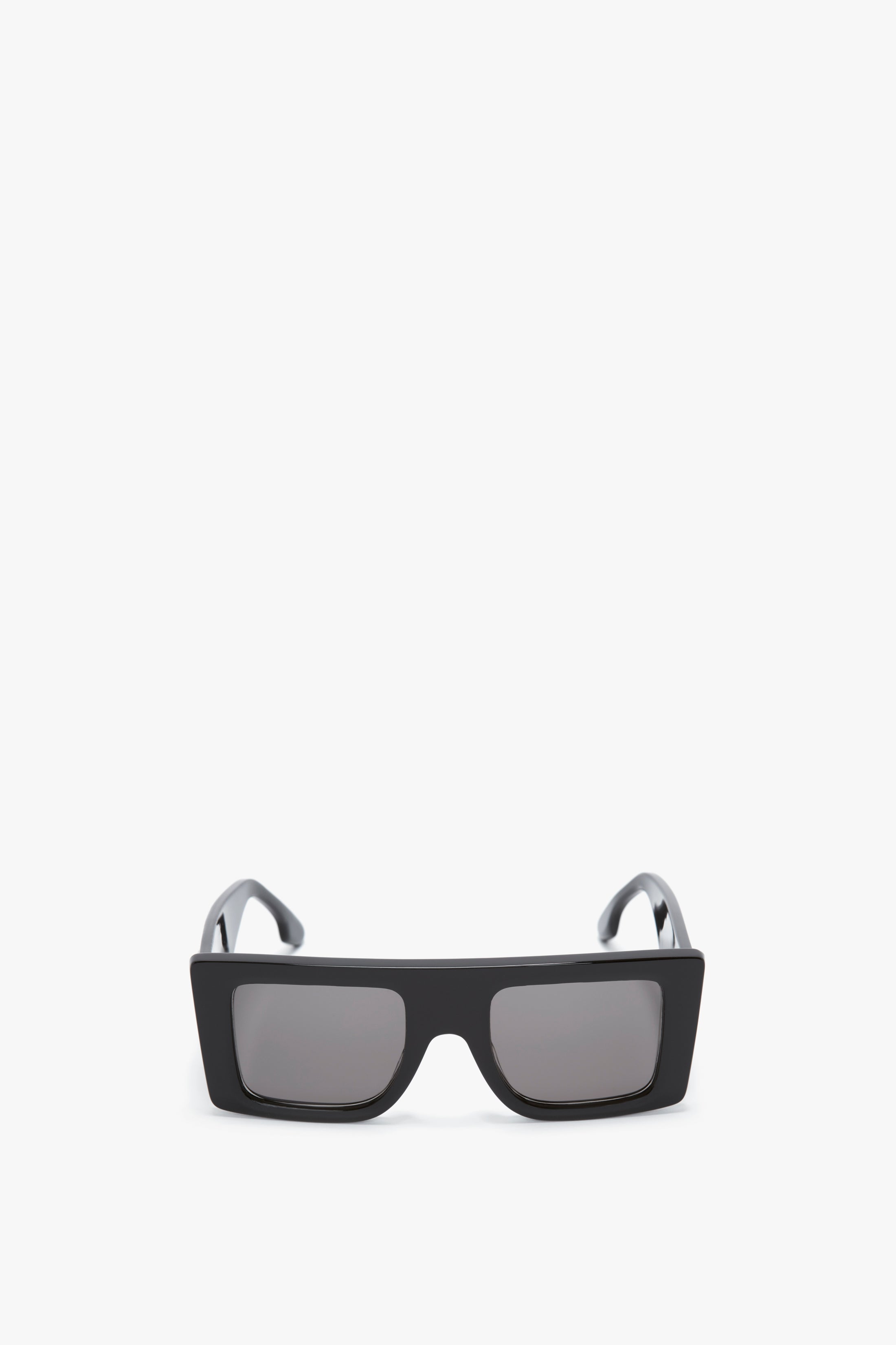 Oversized Frame Sunglasses In Black Victoria Beckham Int